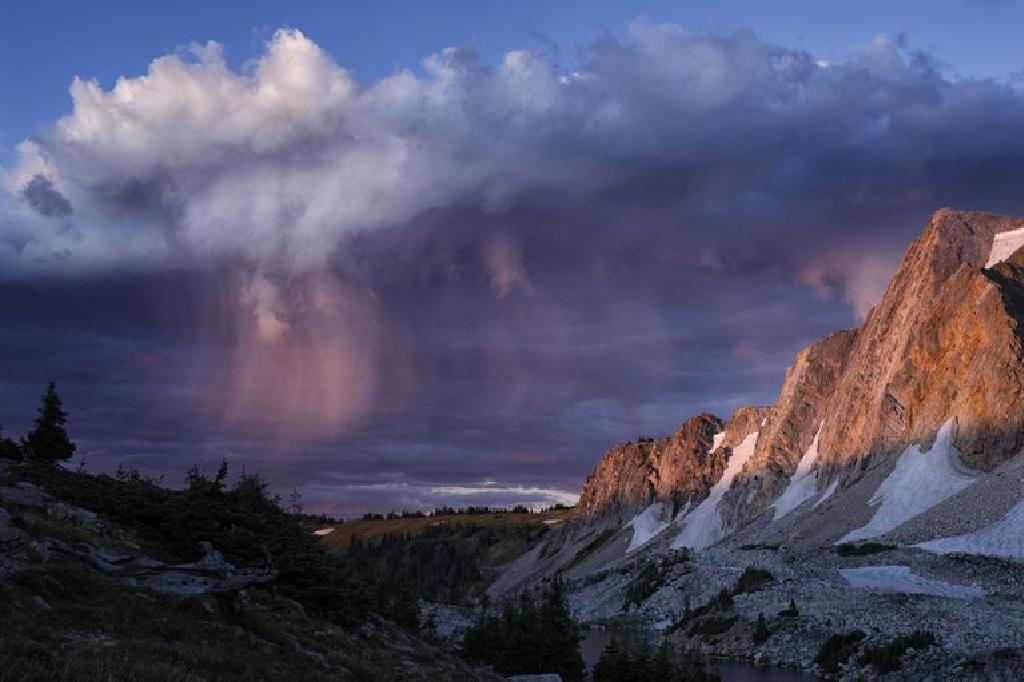 Virga Precipitation And Dry Thunderstorm Virga Falling Rain